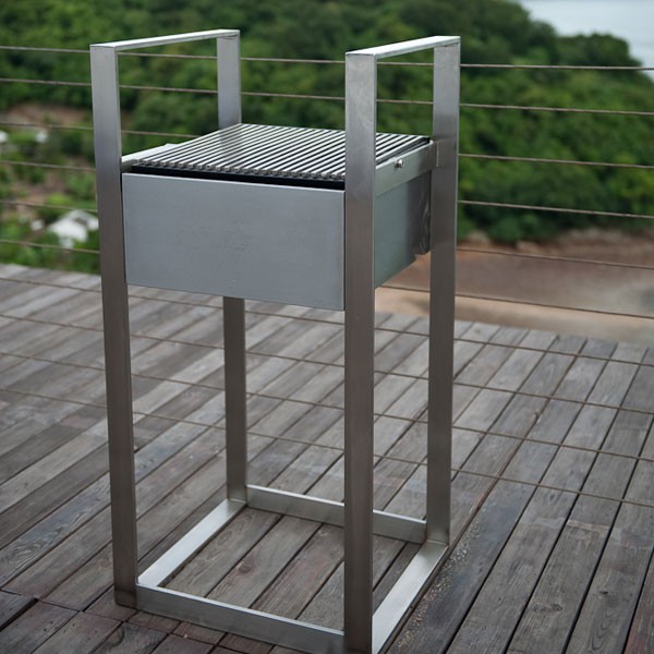 barbecue inox charbon de bois design - Agencement de jardin aux ...